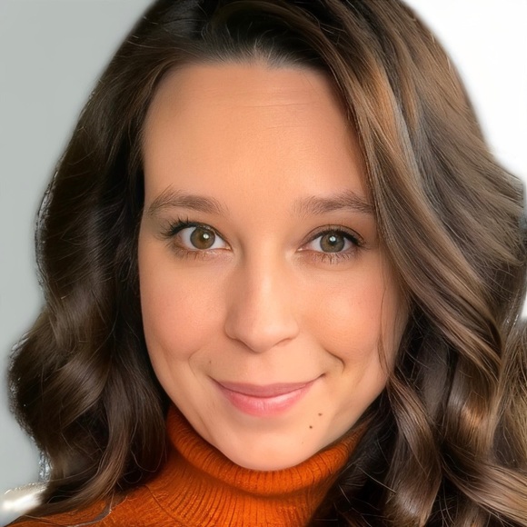 Becca's Closet (@bspurr19) | Poshmark